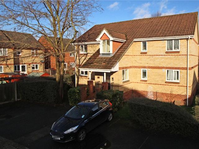 Mead Court, Egham, Surrey TW20, 1 bed flat to rent, £1,250 pcm | PrimeLocation