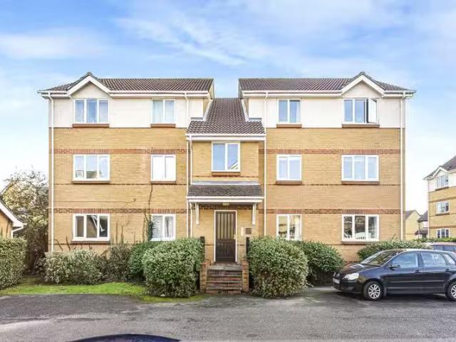 Mead Court, Egham, Surrey, TW20 8XF