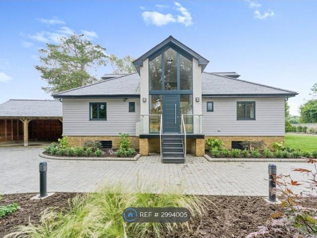 Mead Lane, Chertsey KT16, 4 bed detached house to rent, £5,990 pcm | PrimeLocation