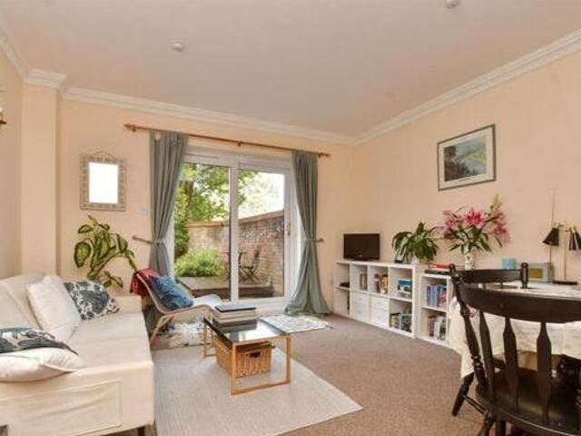 Meade Court, Walton on the hill, 2 Bedroom Ground