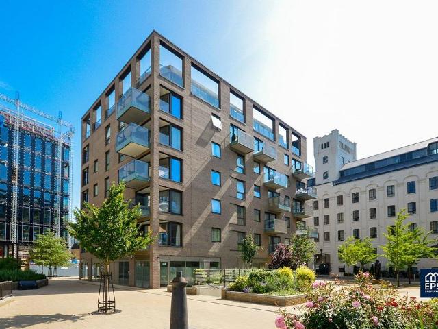 Meade House, CB1 2 bed apartment to rent £2,200 pcm £508 pw