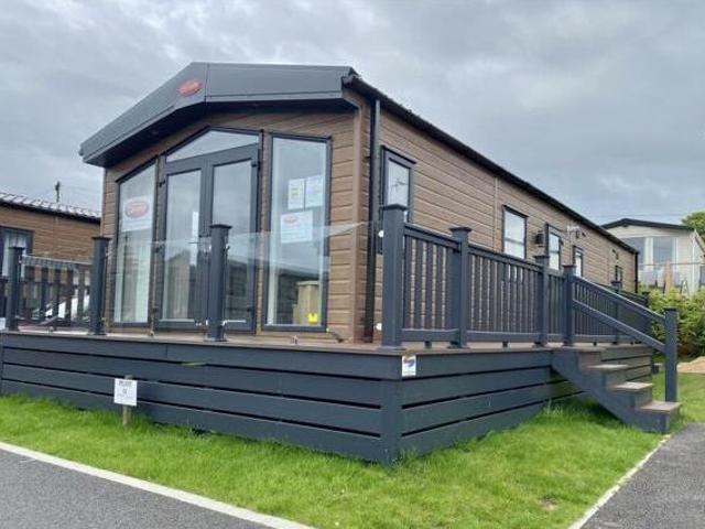 Meadfoot Lodge Park, Little Eccleston, 2 Bedroom Property