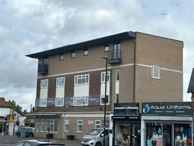 Meadfield Road, Slough, Berkshire SL3, 1 bed flat to rent, £1,100 pcm | PrimeLocation