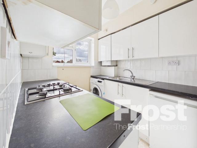 Meadfield Road, Slough, Berkshire SL3, 2 bed flat to rent, £1,500 pcm | PrimeLocation