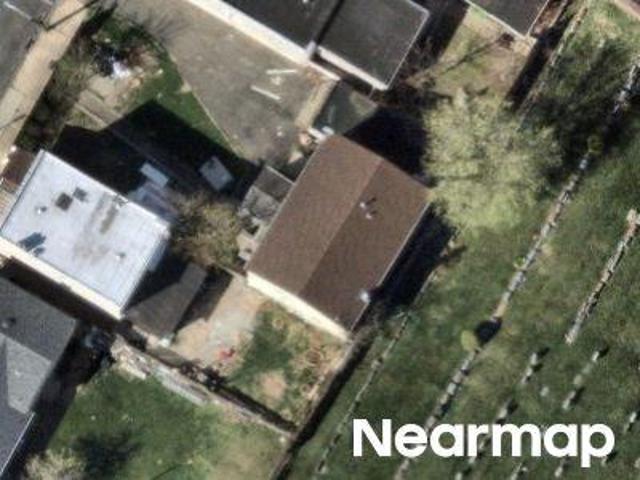 Meadowview Ave