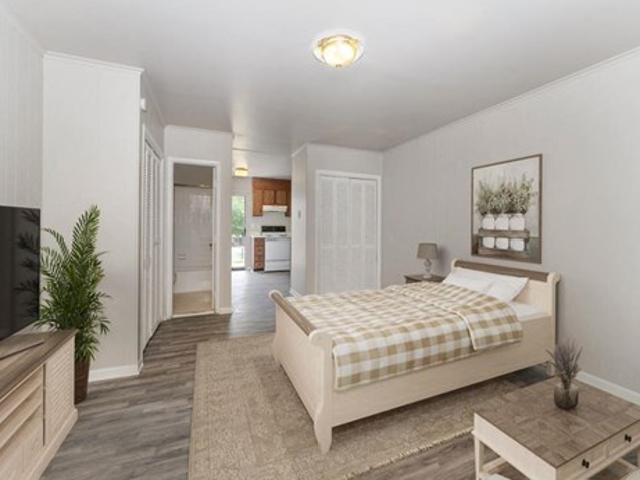Meadowview Apartments & Townhomes Updated 2 Bedroom Townhome