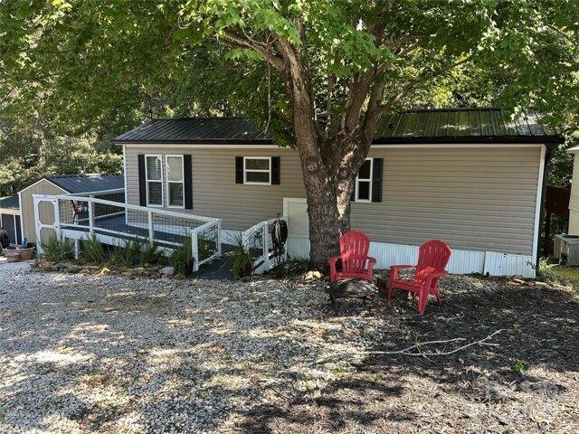 Meadowview Cir, New London, Home For Sale