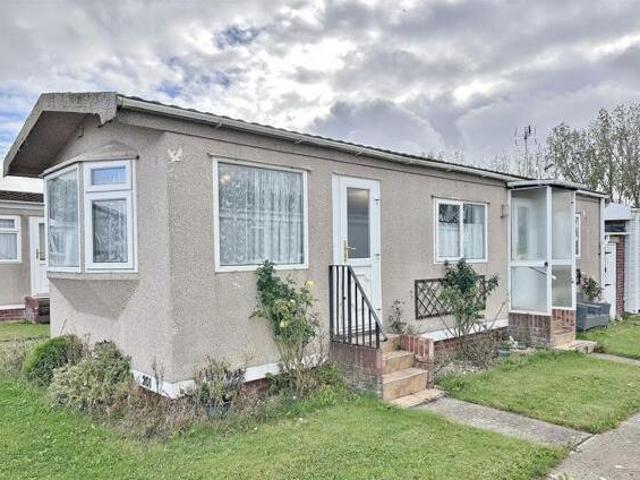 Meadowview Park, St Osyth Road, 1 Bedroom Park