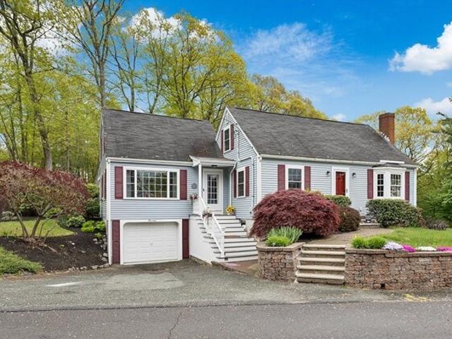 Meadowview Rd, Foxboro, Home For Sale