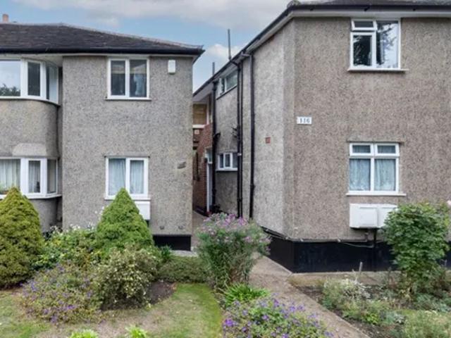 Meadowview Road, London, SE6 3NQ, United Kingdom | 2 bed apartment for rent #165461577 | Rentberry