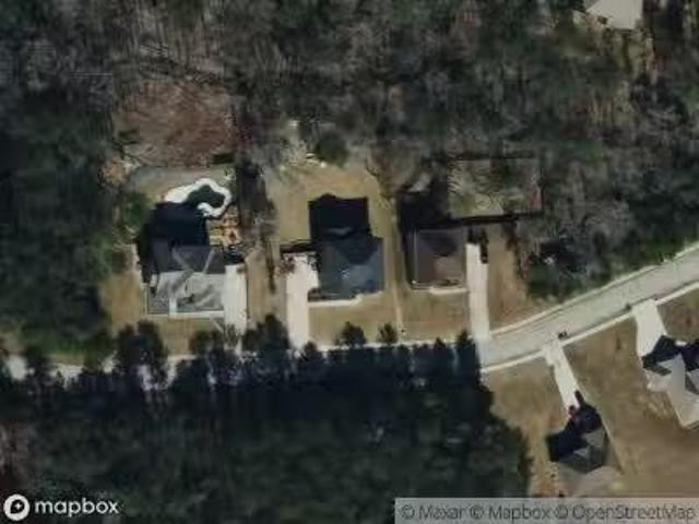 Meadowwood Dr