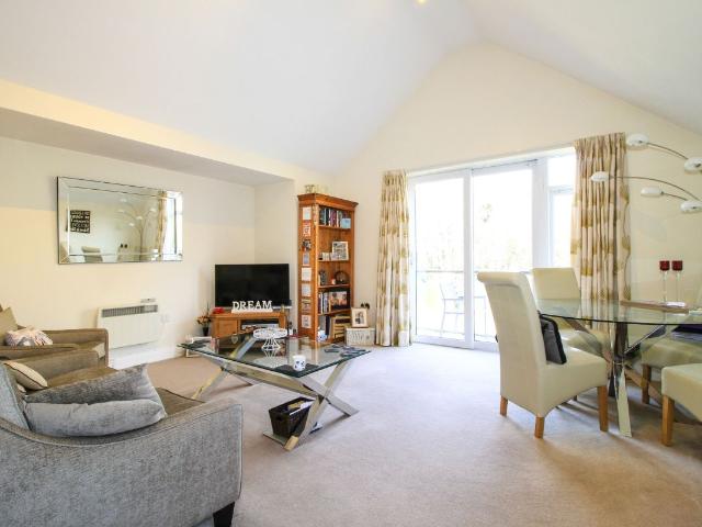 Meadow Court, Oxford OX2, 1 bed flat to rent, £1,600 pcm | PrimeLocation