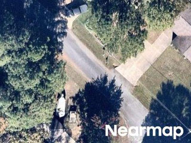 Meadow Cliff Dr