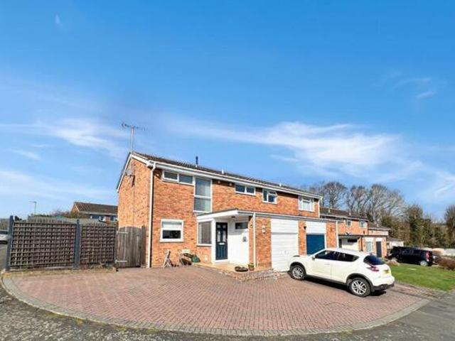 Meadow Close, Halstead, 3 Bedroom Semi detached