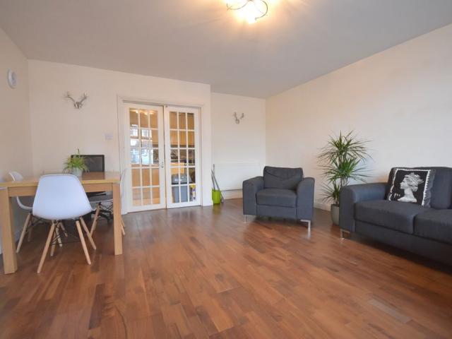 Meadow Close, Raynes Park SW20, 4 bed terraced house to rent, £3,000 pcm | PrimeLocation