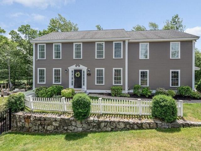 Meadow Creek Dr, Dracut, Home For Sale