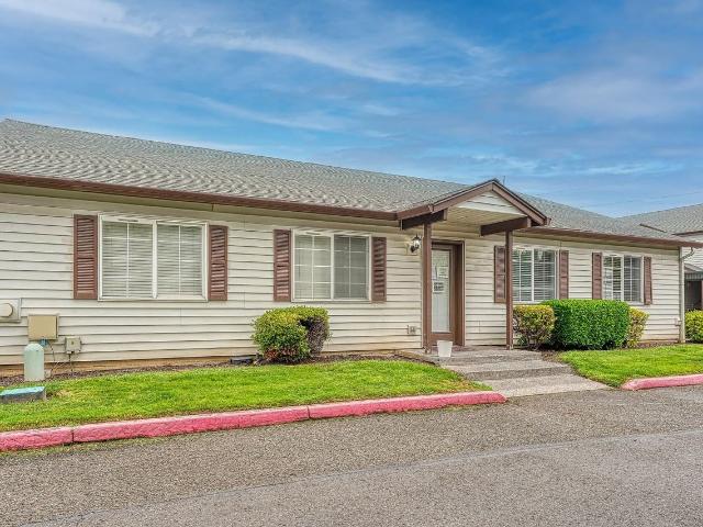 Meadow Crest 2 Bedroom Apartment for Rent at 3000 Ne 109th Ave, Vancouver, WA 98682 Kevanna Park