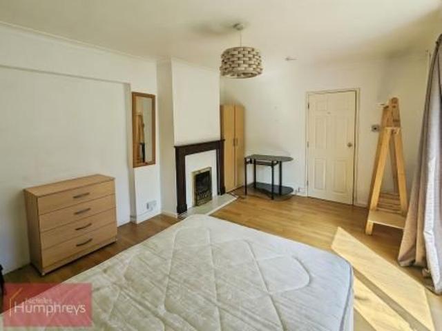 Meadow Croft, Hatfield, AL10