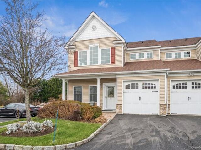 Meadow Ct, Oakdale, Condo For Sale