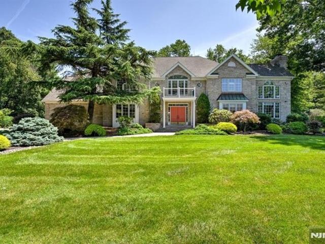 Meadow Ct, Montville Township, Home For Sale