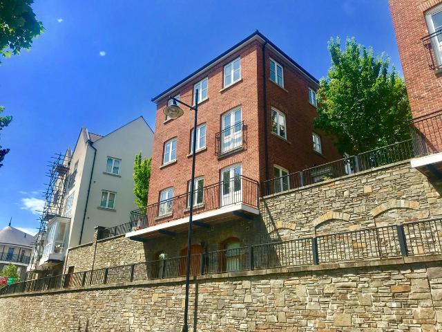 Meadow Bank, Neath SA10, Studio to rent, £650 pcm | PrimeLocation