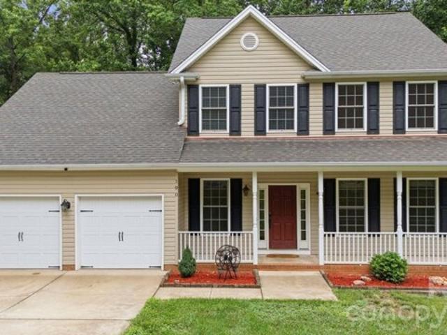 Meadow Glen Dr, Troutman, Home For Sale
