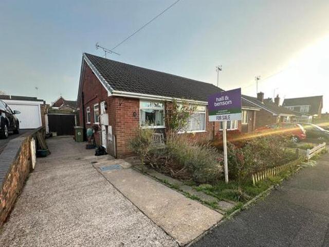 Meadow Grove, Newton, 2 Bedroom Semi detached