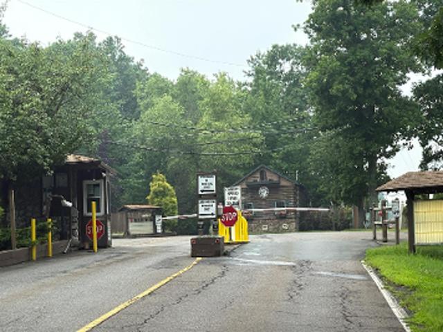 Meadow Dr
