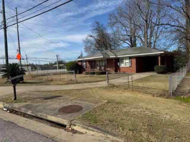 Meadow Dr