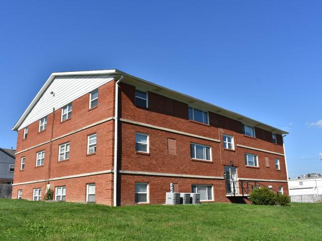 Meadow Dr Apartments