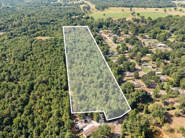 Meadow Dr, Gladewater, TX 75647