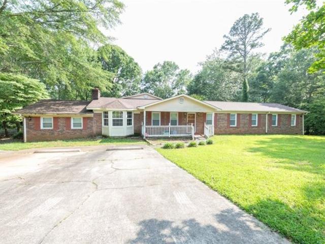 Meadow Dr, Seneca, Home For Sale