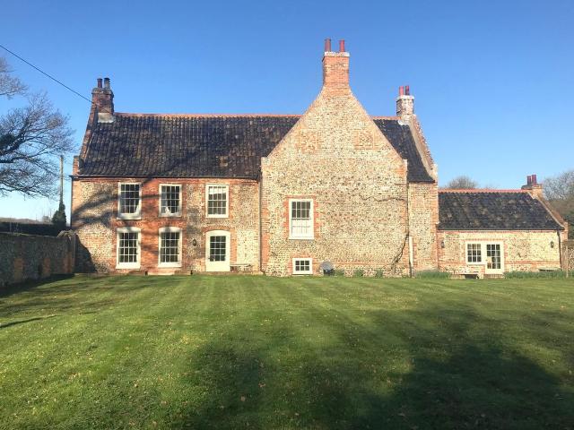Meadow Farmhouse, Blakeney Road, Holt, Norfolk NR25, 4 bed detached house to rent, £2,900 pcm | PrimeLocation