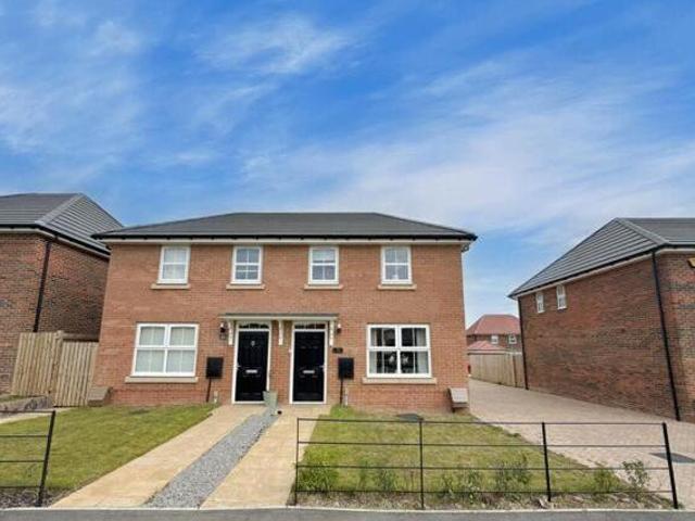 Meadow Hill, Newcastle Upon Tyne, 3 Bedroom Semi detached