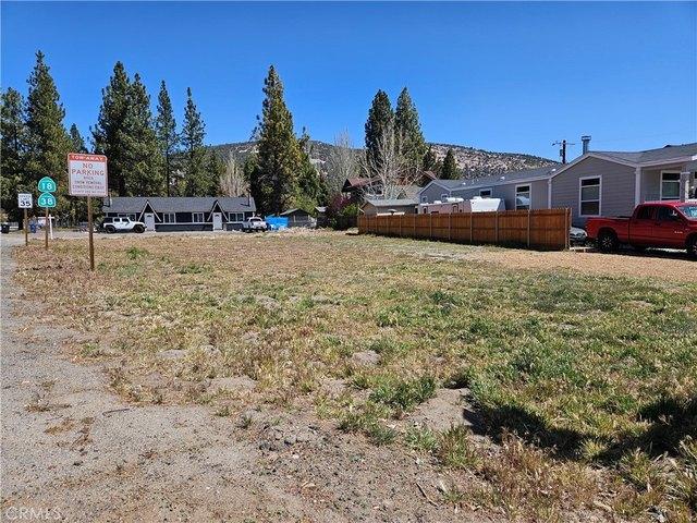 Meadow Ln, Big Bear City, CA 92314