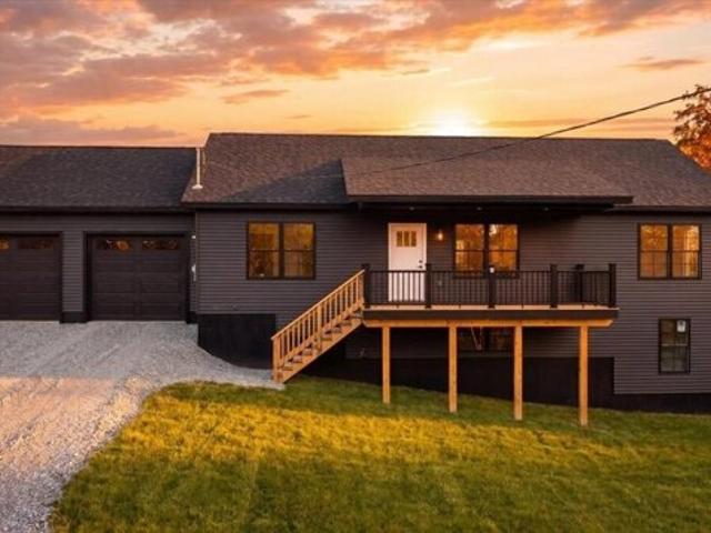 Meadow Ln, Oxford, Home For Sale