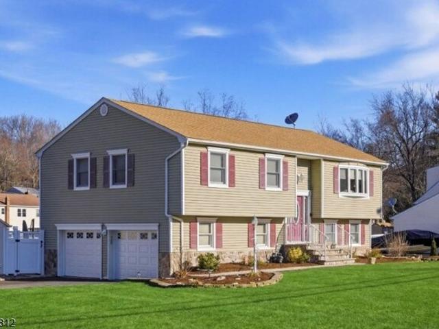 Meadow Ln, Mansfield, Home For Sale