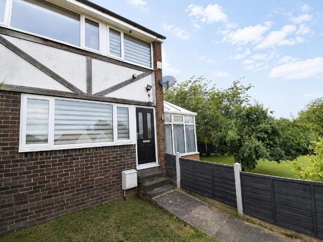 Meadow Lane, Wakefield WF2, 3 bed end terrace house to rent, £1,200 pcm | PrimeLocation