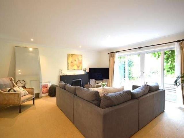 Meadow Lane, West Wittering, Chichester, PO20