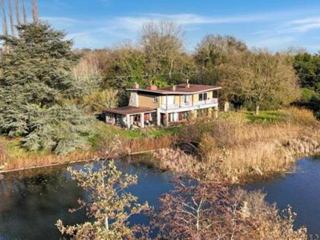 Meadow Lane, Hemingford Grey, 5 Bedroom Detached