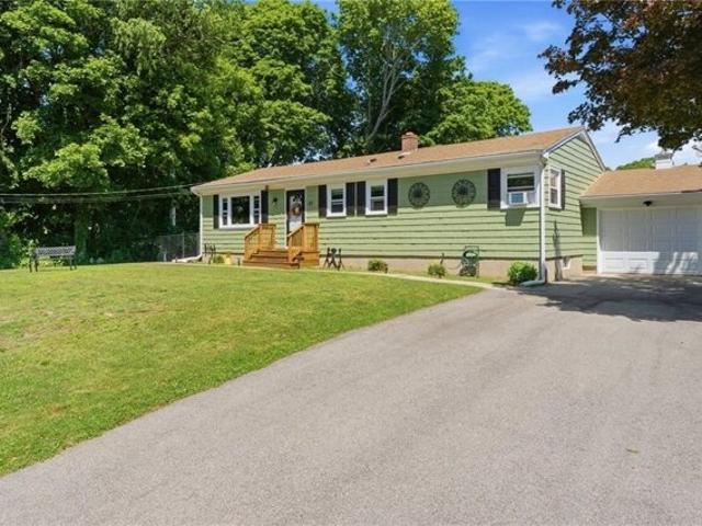 Meadow Lark Dr, Westerly, Home For Sale