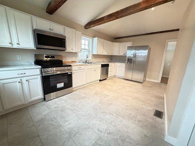 Meadow St, Rutland, Home For Sale