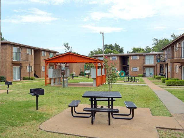 meadow park 1 Bedroom Apartment for Rent at 1105 1/2 W I 240 Service Rd, Oklahoma City, OK 73139 Taylor Park