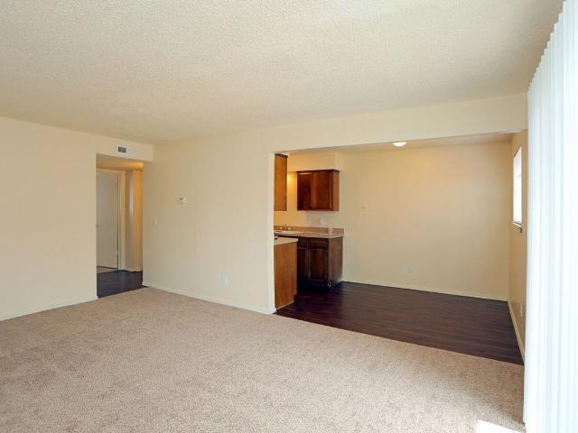 meadow park 2 Bedroom Apartment for Rent at 1105 1/2 W I 240 Service Rd, Oklahoma City, OK 73139 Taylor Park