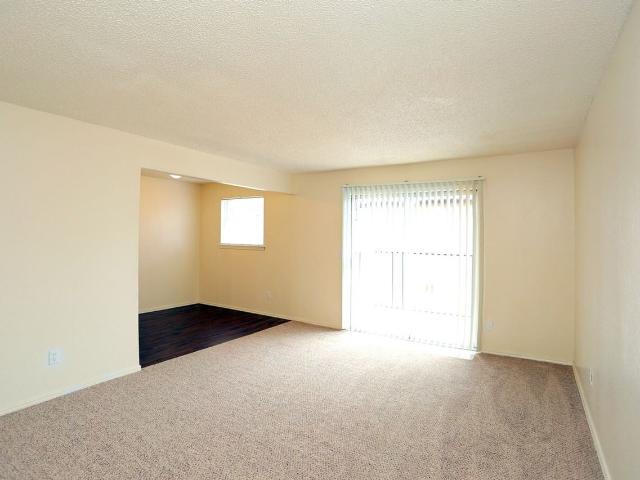 meadow park 2 Bedroom Apartment for Rent at 1105 1/2 W I 240 Service Rd, Oklahoma City, OK 73139 Taylor Park