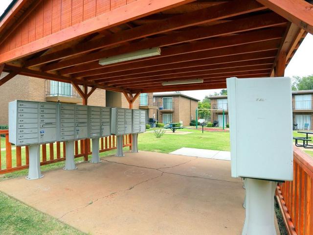 meadow park 2 Bedroom Apartment for Rent at 1105 1/2 W I 240 Service Rd, Oklahoma City, OK 73139 Taylor Park