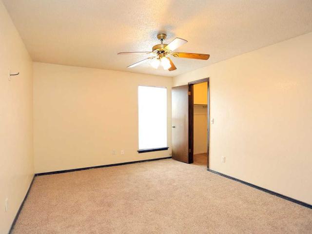 meadow park 2 Bedroom Apartment for Rent at 1105 1/2 W I 240 Service Rd, Oklahoma City, OK 73139 Taylor Park