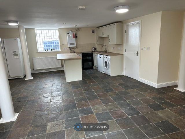 Meadow Place, Shrewsbury SY1, 2 bed flat to rent, £995 pcm | PrimeLocation