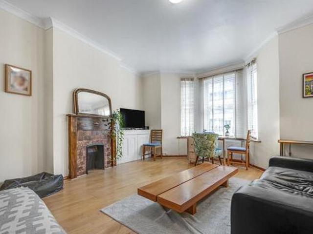 Meadow Road, Vauxhall, 1 Bedroom Flat