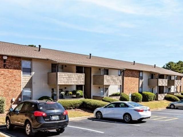 Meadow Wood Apartment Homes 1x1